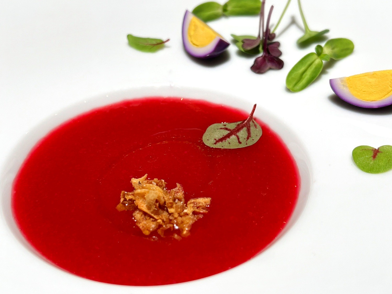 NEMOTO.LABO（軽井沢 ビストロ）の料理・店内写真 | ヒトサラ