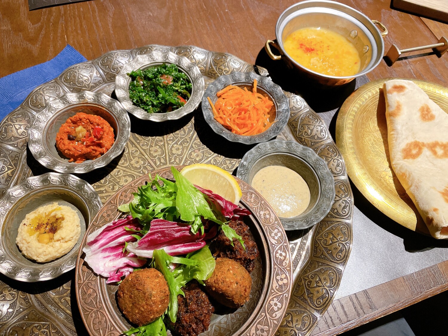 CARVAAN TOKYO 渋谷東口/宮益坂/多国籍料理 ネット予約可 | ヒトサラ